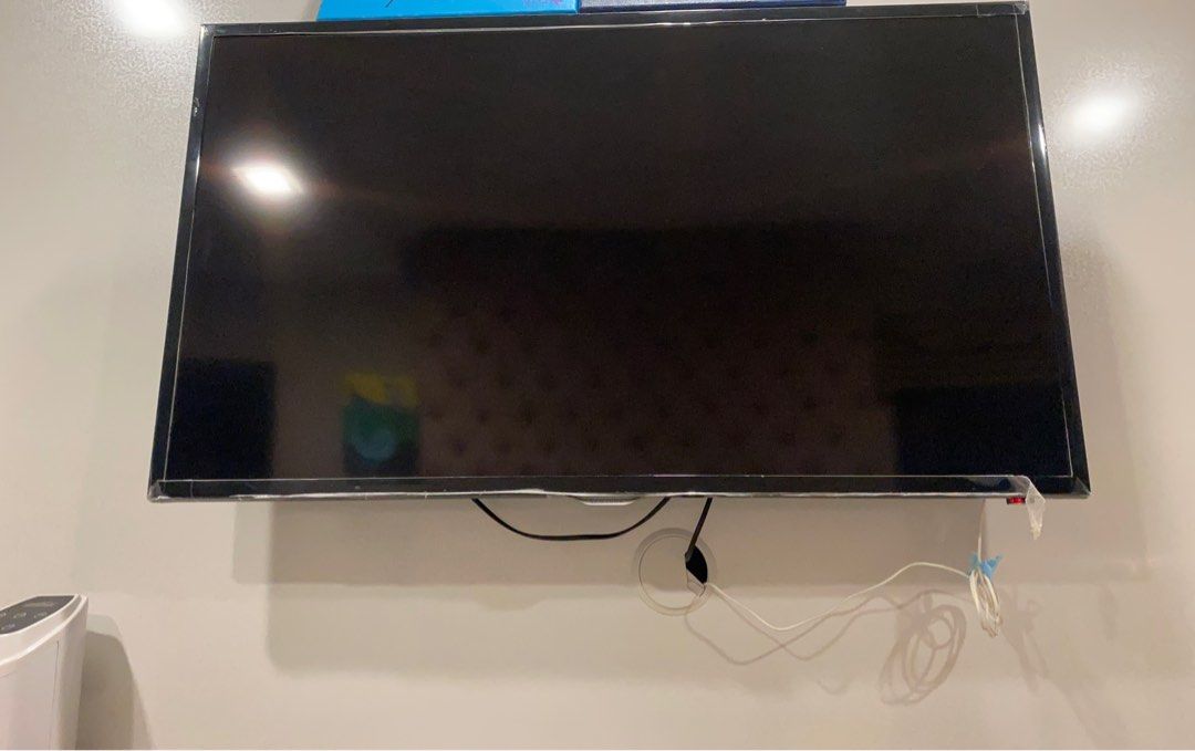 Samsung TV 40 inch UA40F5500AM, TV & Home Appliances, TV ...