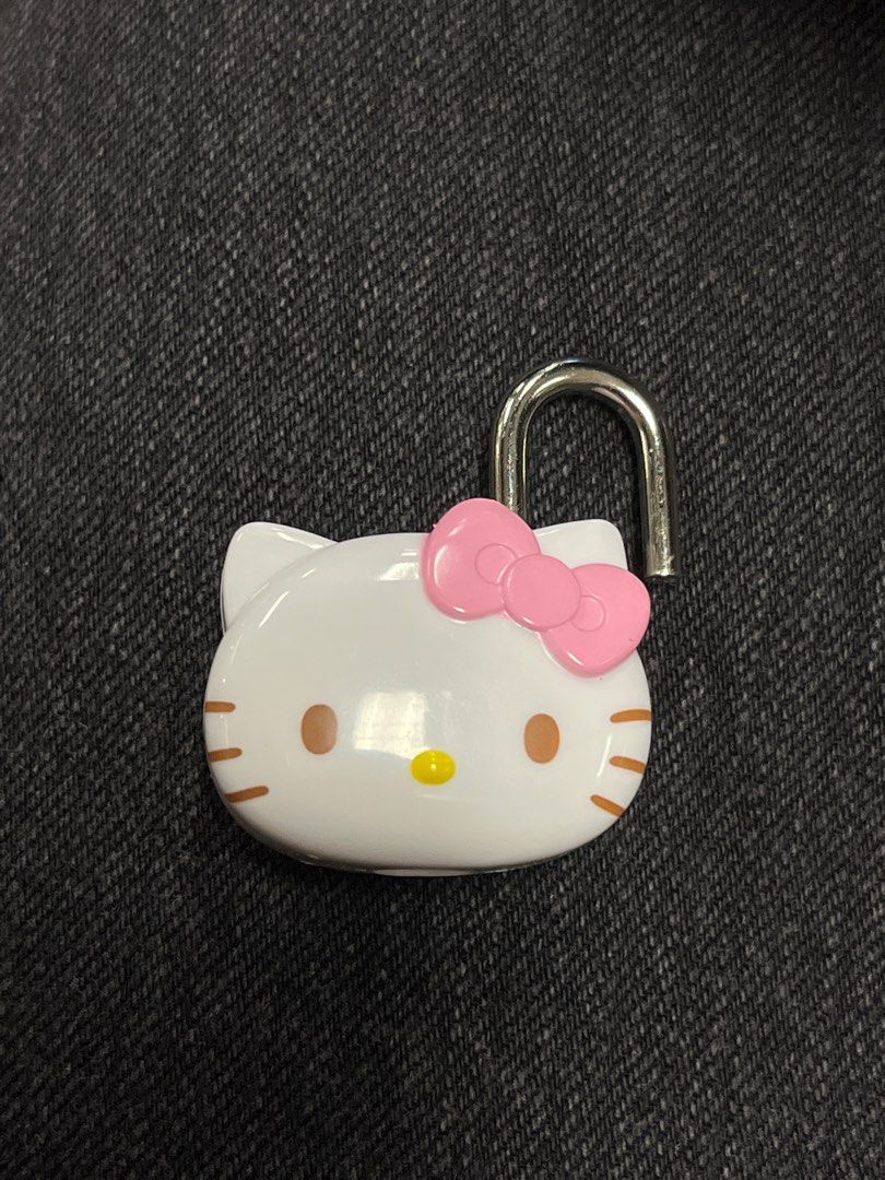 Sanrio Hello Kitty Locker鎖, 傢俬＆家居, 保安及門鎖 , 門鎖、門、閘 - Carousell