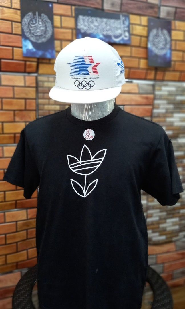 Segalanya tentang adidas bunga, Men's Fashion, Tops & Sets, Tshirts & Polo Shirts on Carousell