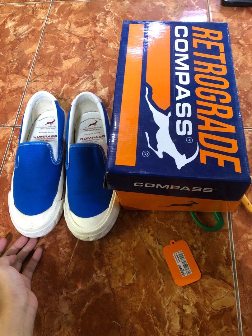 Sepatu compass ukuran 35, Fesyen Wanita, Sepatu di Carousell