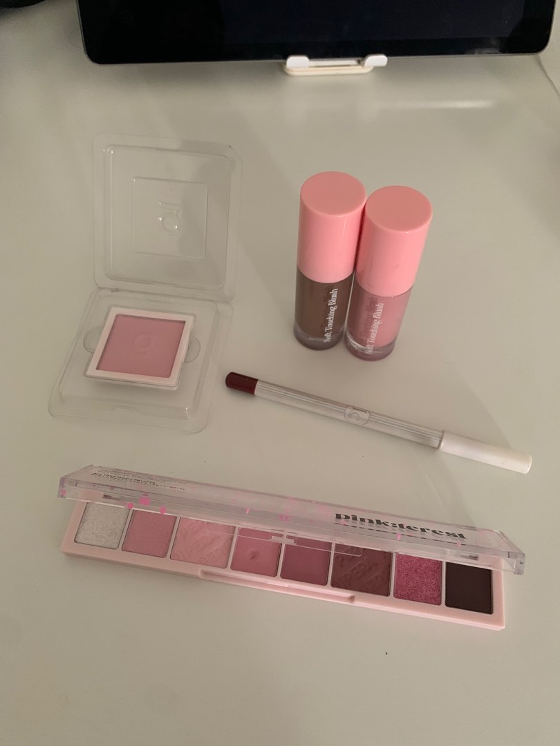 SUPER STEAL MAKEUP SET! 2k worth of products, Beauty & Personal Care ...