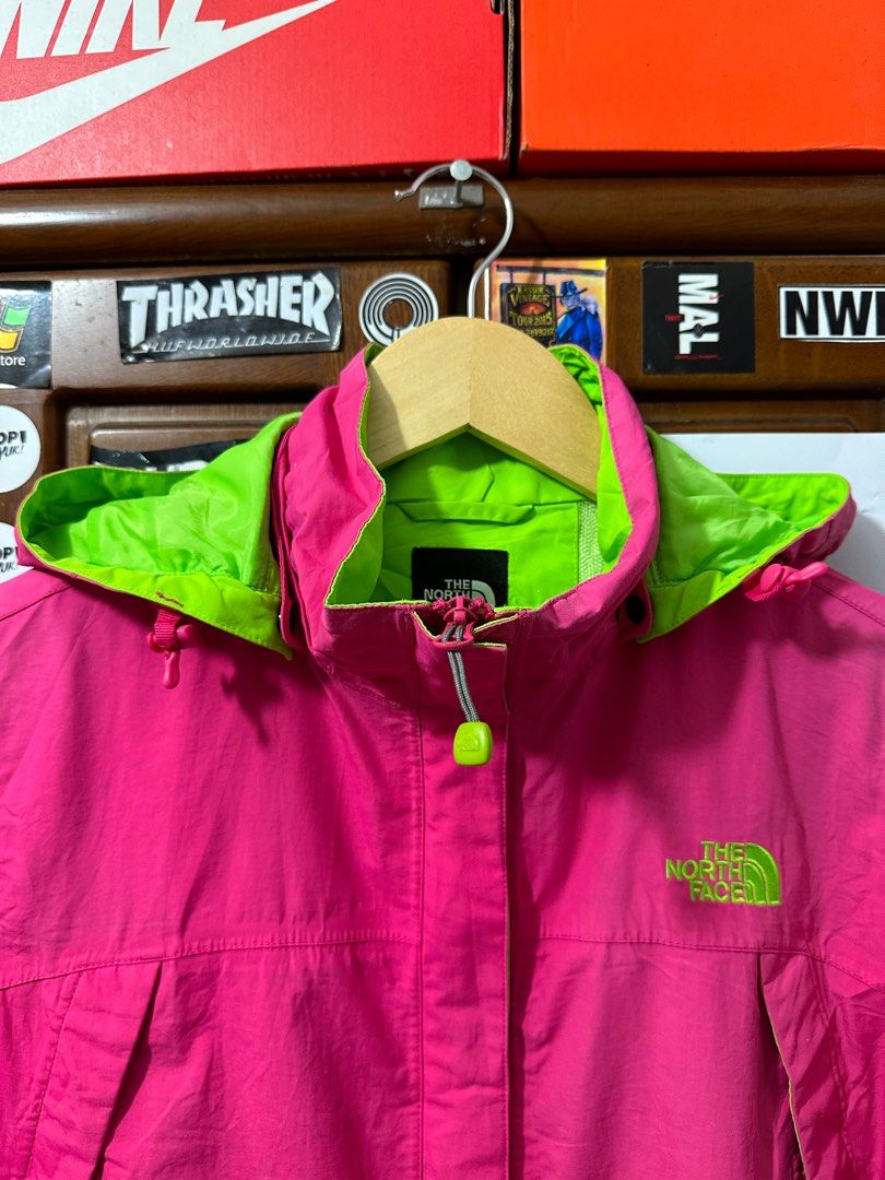 The north face windbreaker, Men's Fashion, Coats, Jackets and Outerwear ...