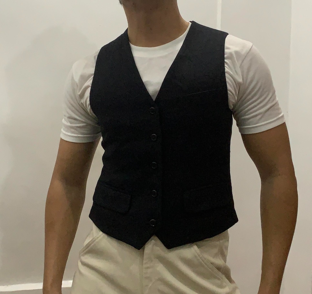 THRIFTED Black Vest, Men's Fashion, Tops & Sets, Vests on Carousell