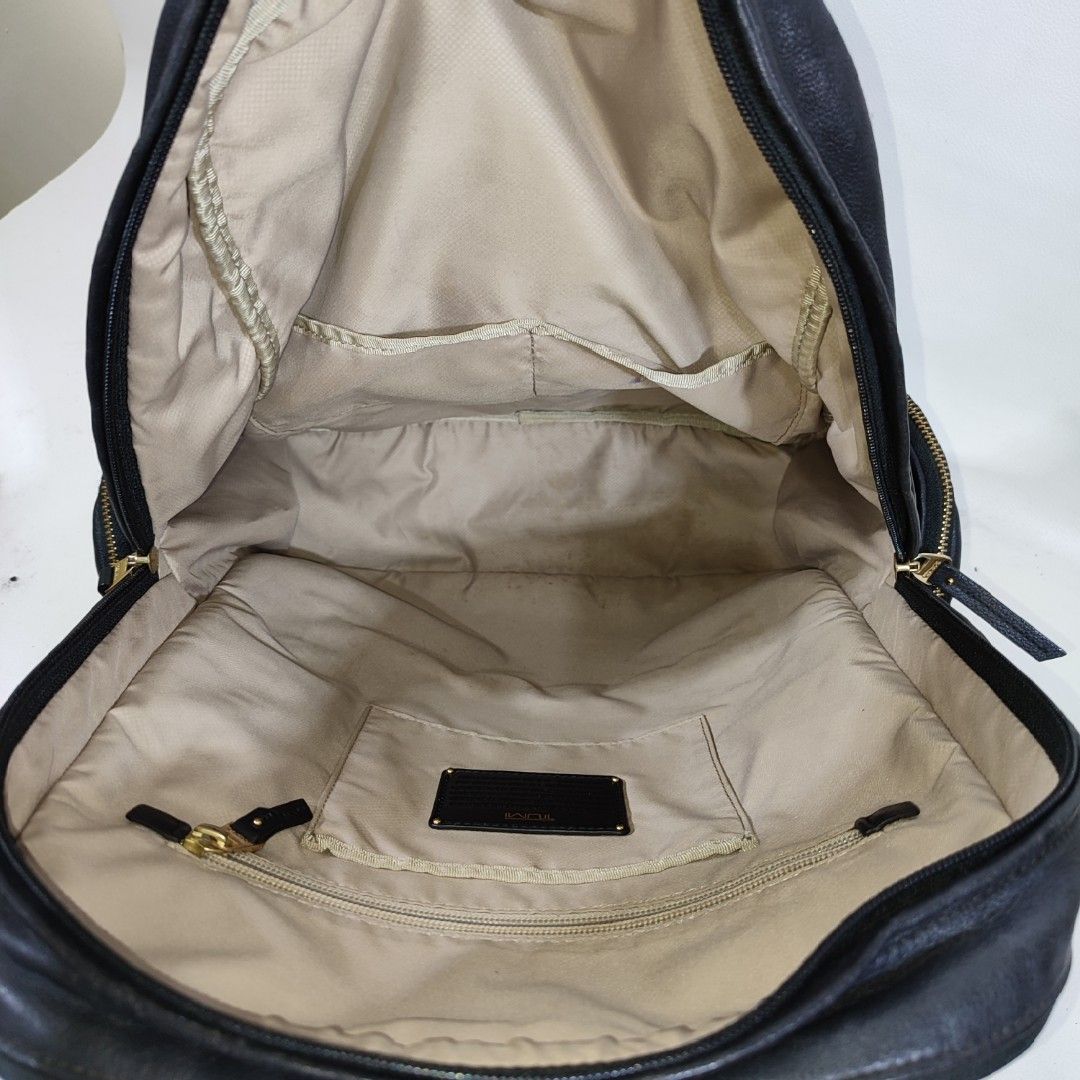 TUMI BACKPACK, Fesyen Pria, Tas & Dompet , Ransel di Carousell