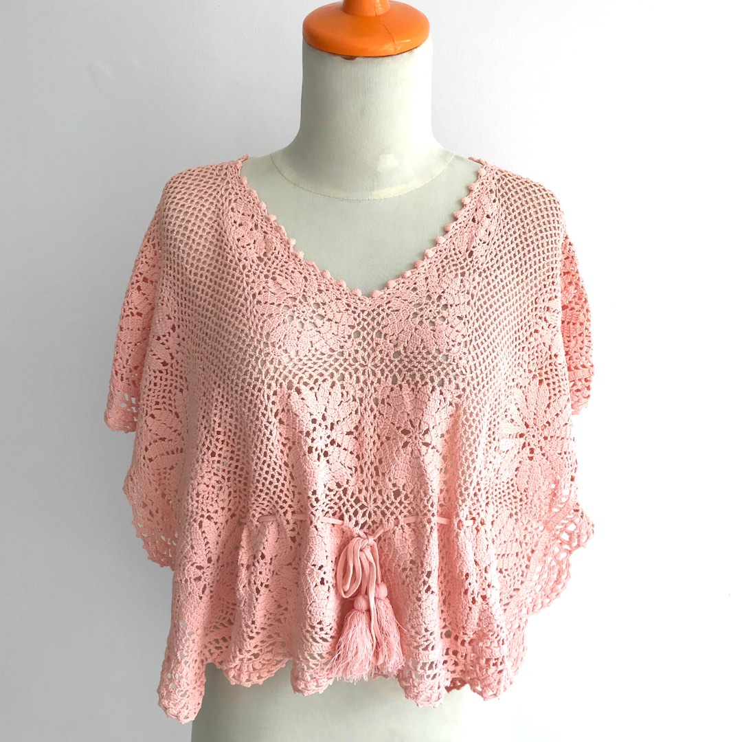 VINTAGE Crop Knit Poncho (baca diskripsi), Fesyen Wanita, Pakaian ...