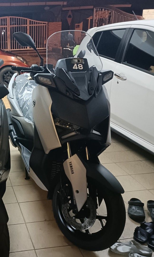 Yamaha Xmax 250 V2 V2, Motorbikes on Carousell