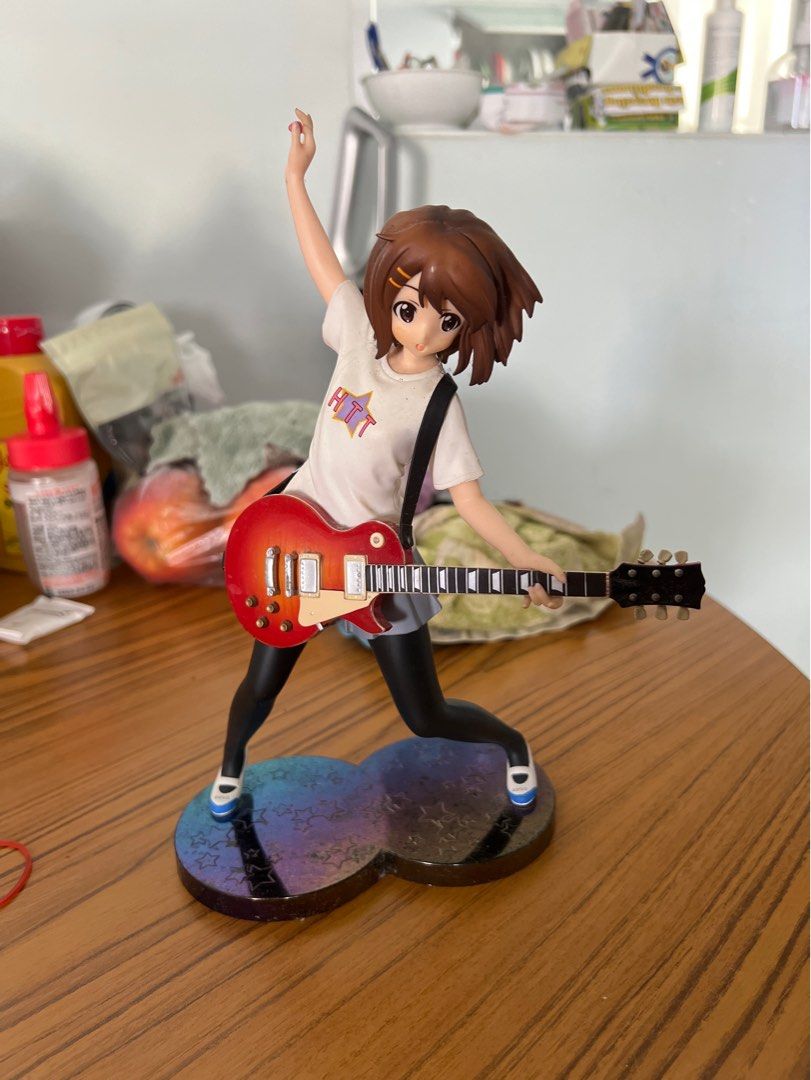 Yui figure, Hobbies & Toys, Memorabilia & Collectibles, Fan Merchandise ...