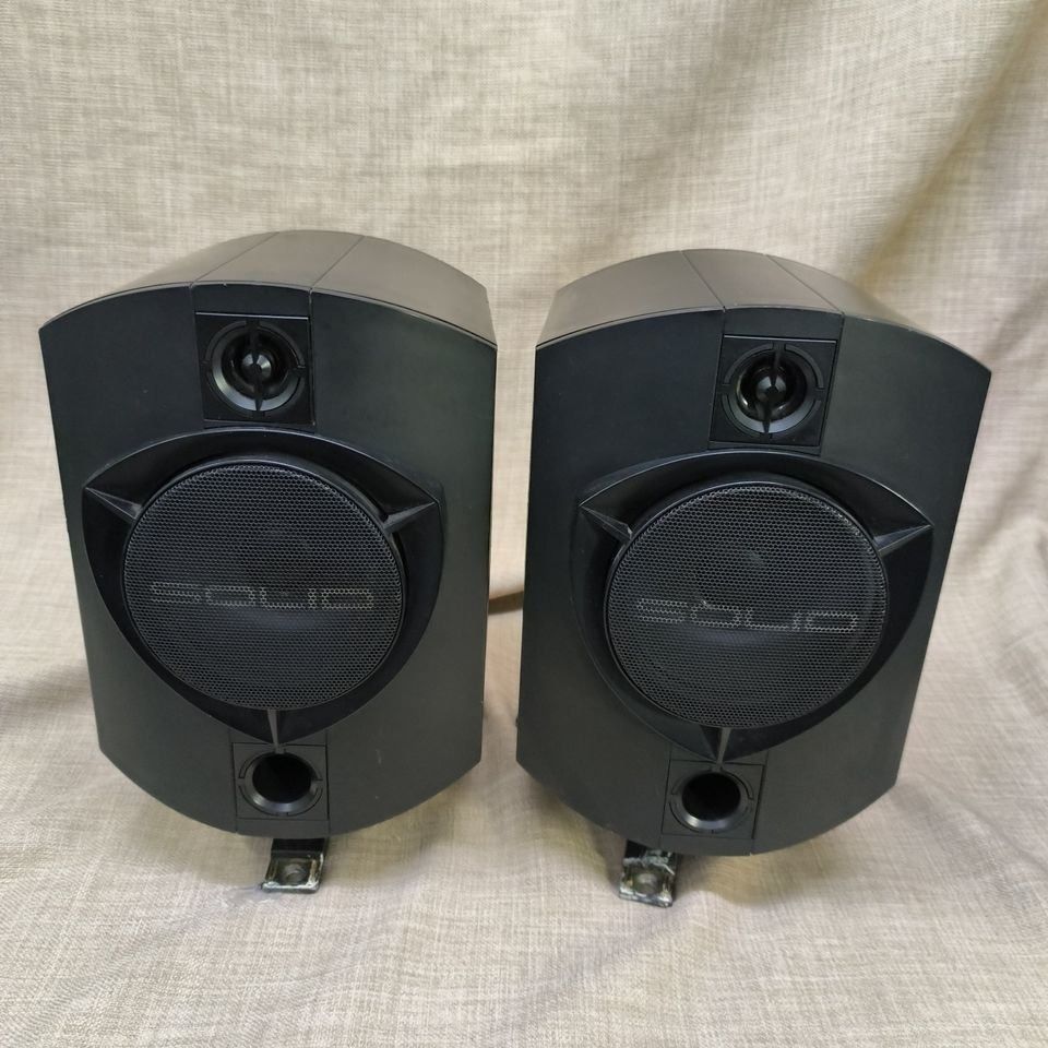 英國 B&W solid speakers, 音響器材, 其他音響配件及設備 - Carousell