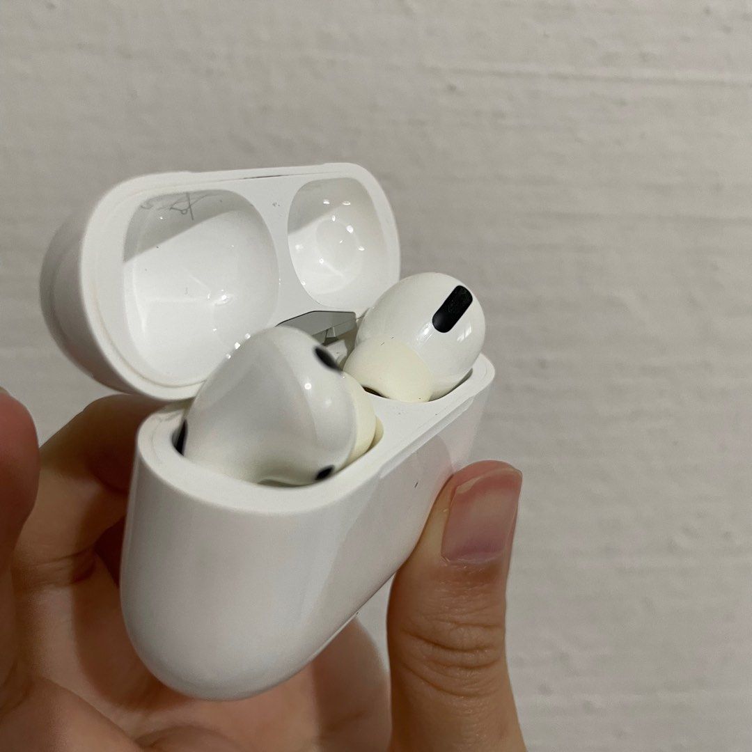 AirPod pro Gen 1, Audio, Earphones on Carousell