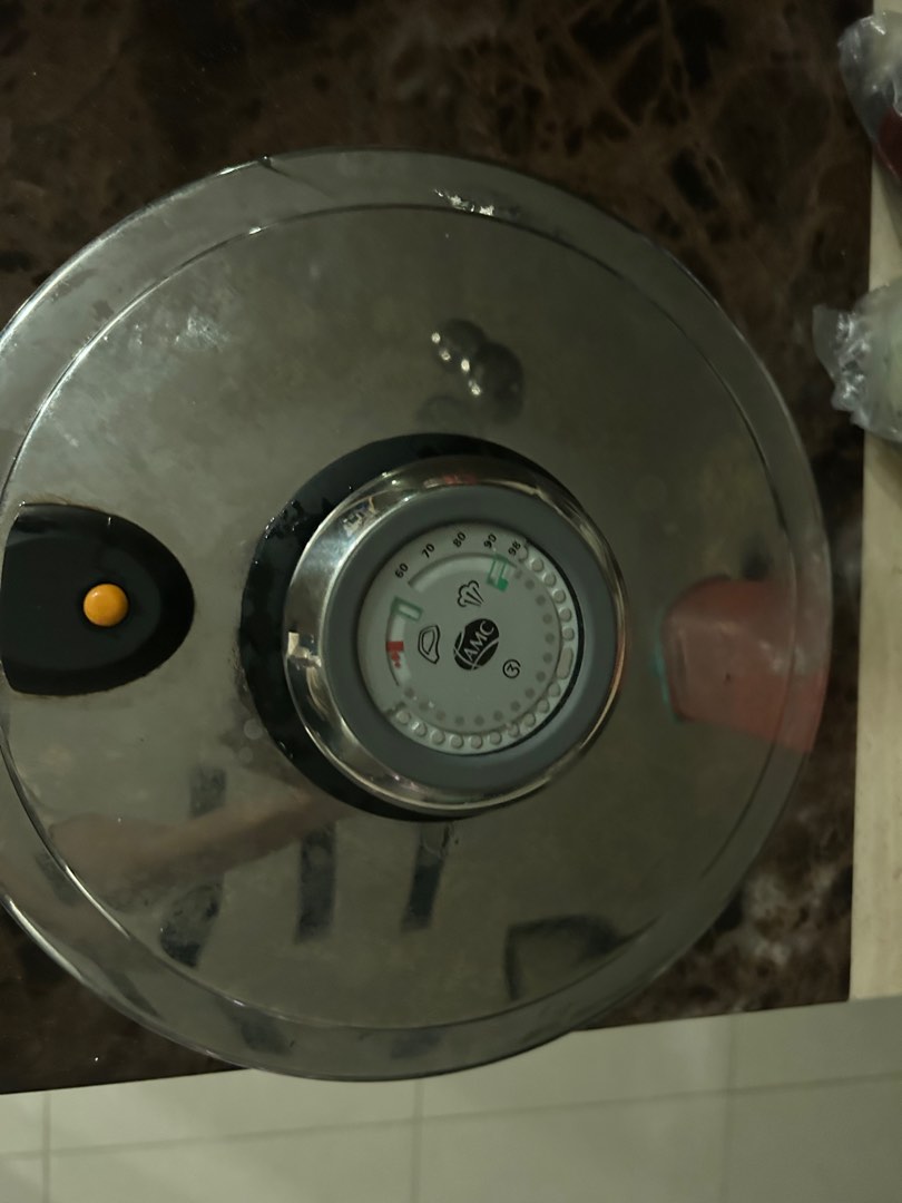 AMC Easyquick cover, TV & Home Appliances, Kitchen Appliances, Cookers ...