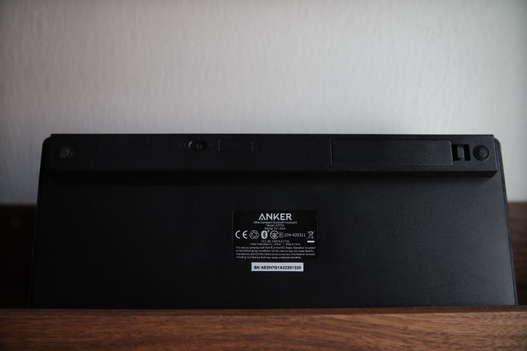 Anker A7726 Bluetooth Ultra-Compact Keyboard for Mobile and Tablet ...