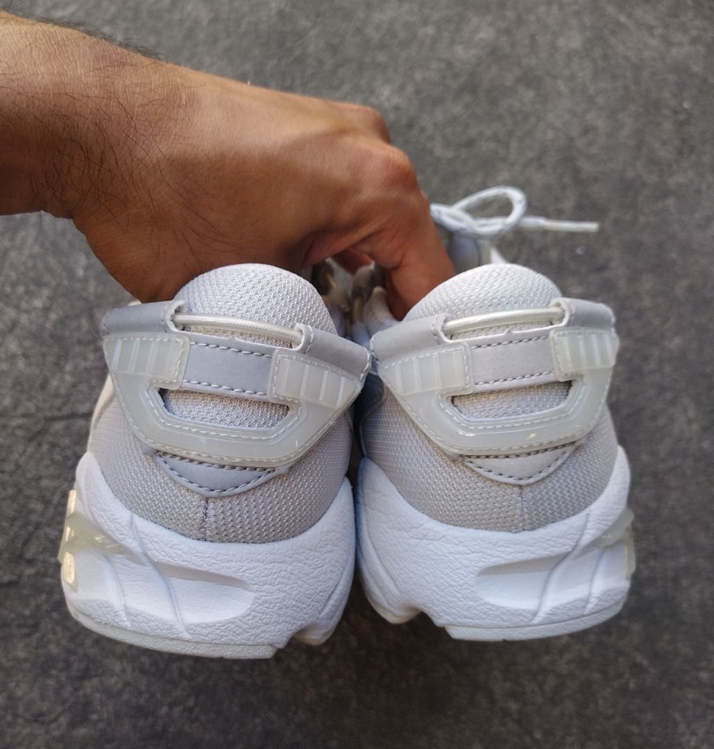 Asics Gel, Men's Fashion, Footwear, Slippers & Slides on Carousell