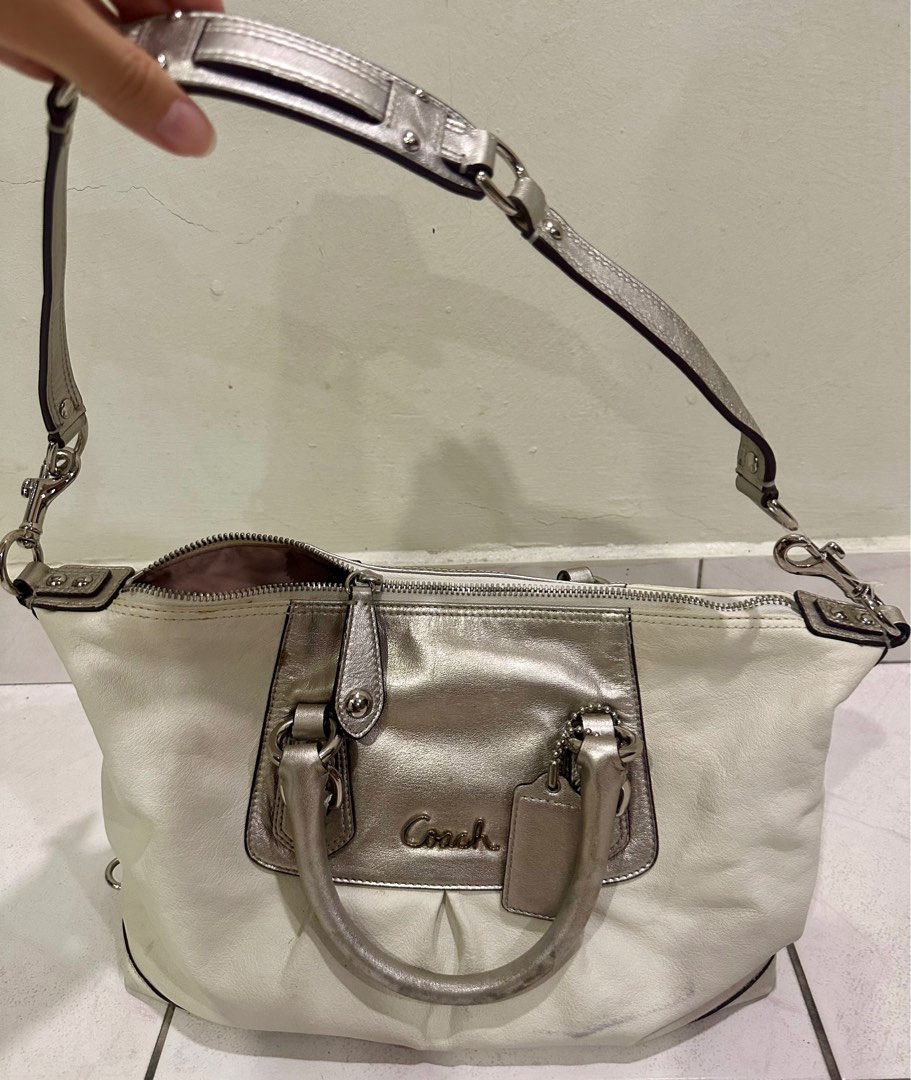 Coach Bag, Luxury, Bags & Wallets on Carousell