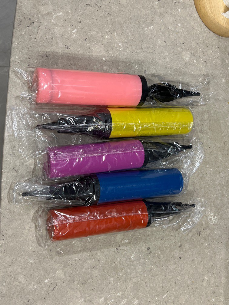 Balloon pump, Hobbies & Toys, Stationery & Craft, Occasions & Party ...