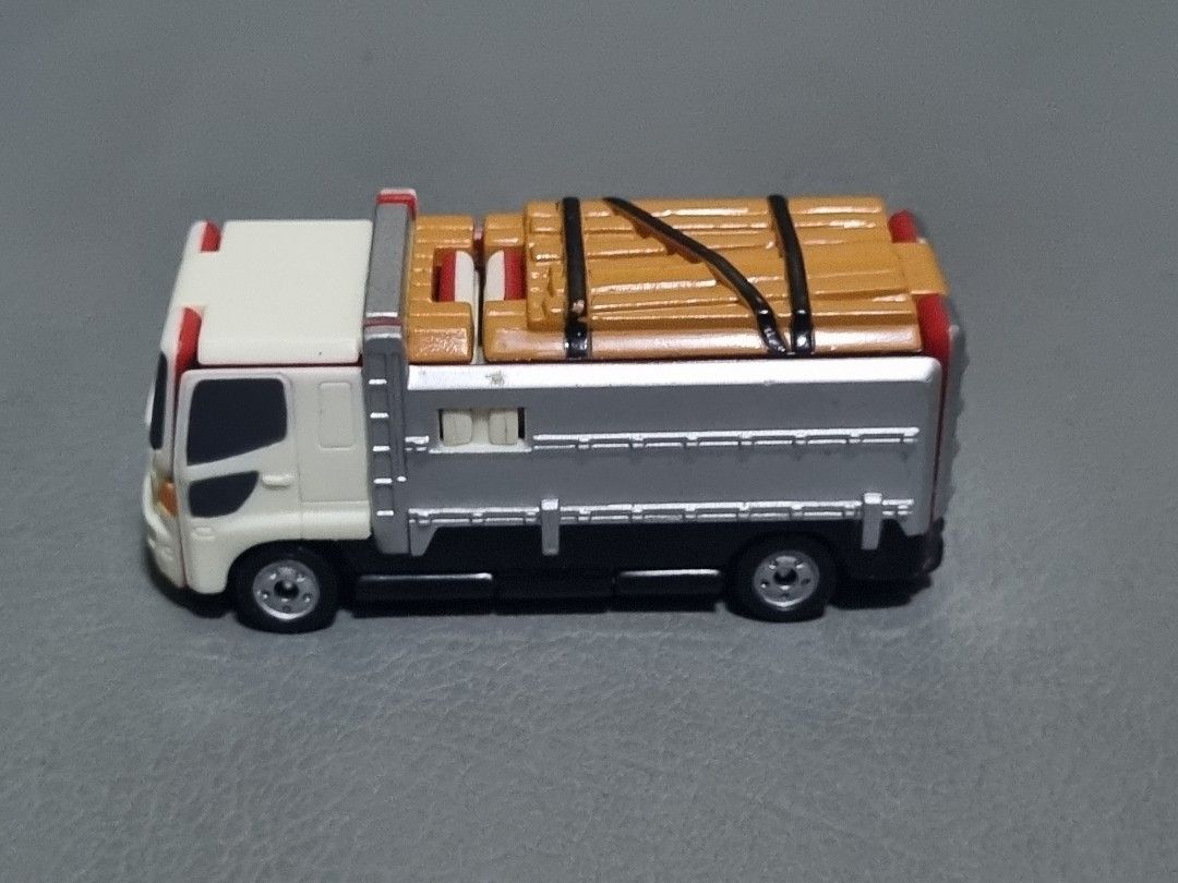 Bandai VooV VS09 Transforming Toy Car [Hino Ranger (Huka Dump Truck) - III Type Rescue Tool Car ...