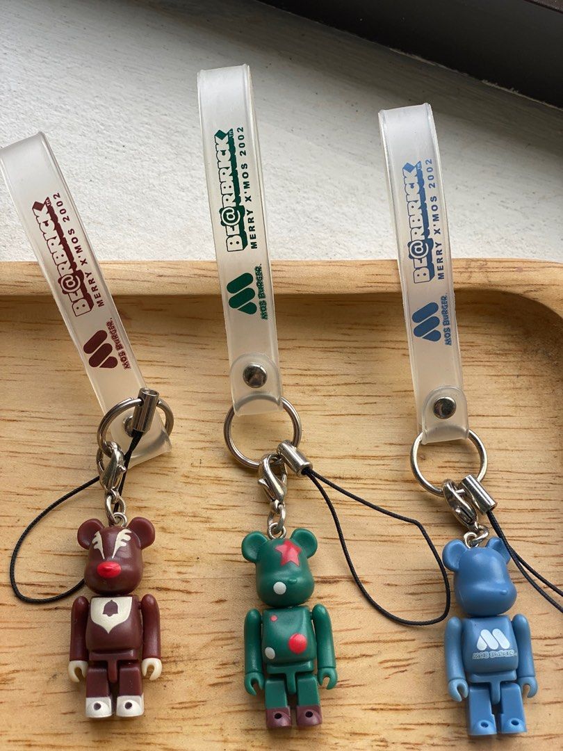 Bearbrick Christmas Mos Burger Set, Hobbies & Toys, Memorabilia ...