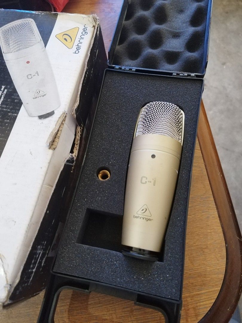 Behringer Condenser mic, Audio, Microphones on Carousell