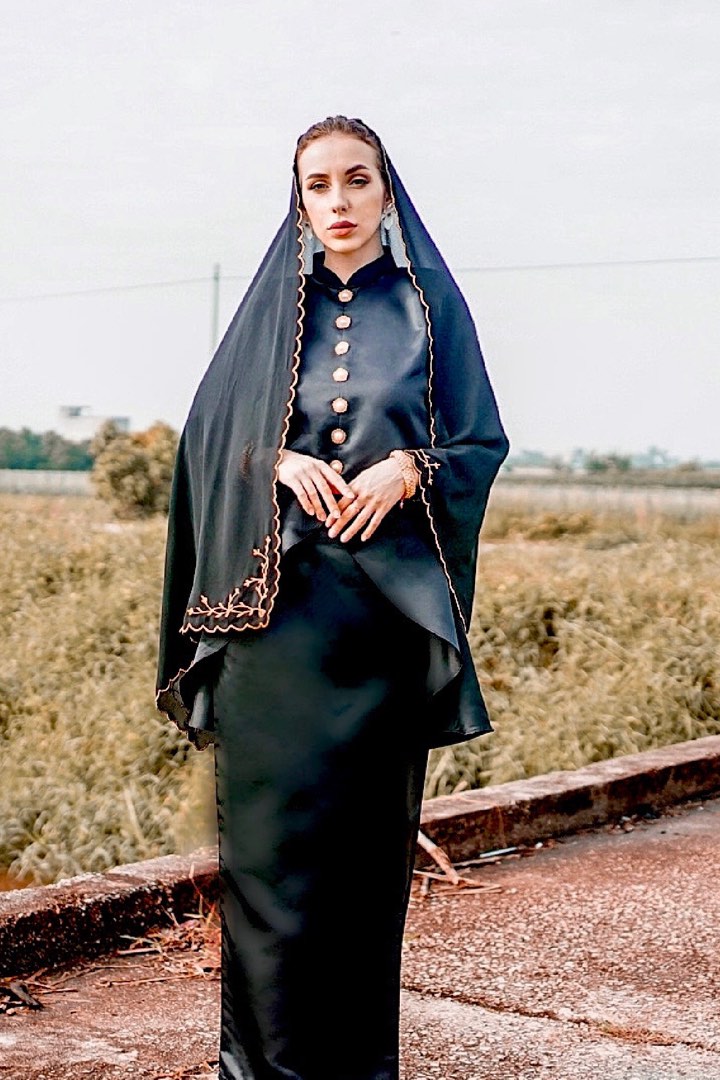 Benang Bidasari by Tujoh Kuntom, Women's Fashion, Muslimah Fashion ...