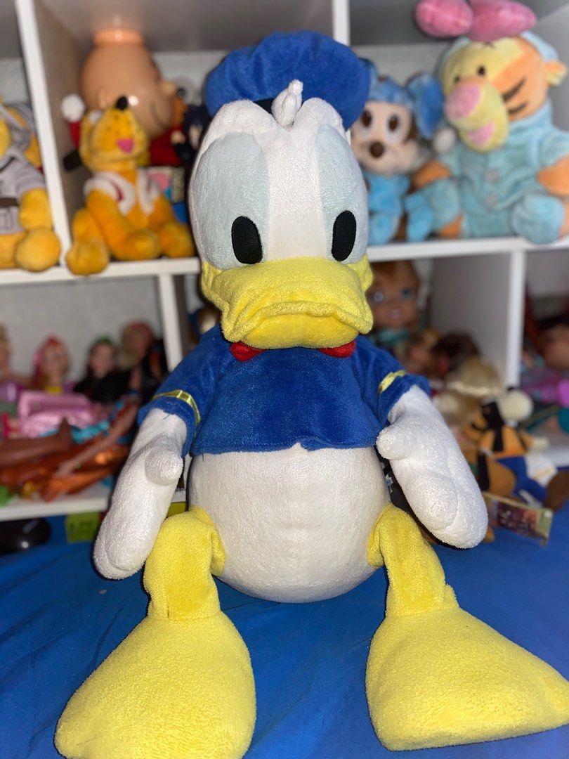 Boneka Donald Duck, Toys & Collectibles, Mainan di Carousell