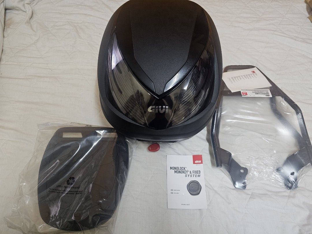 Box monorack givi Y16, Auto Accessories on Carousell