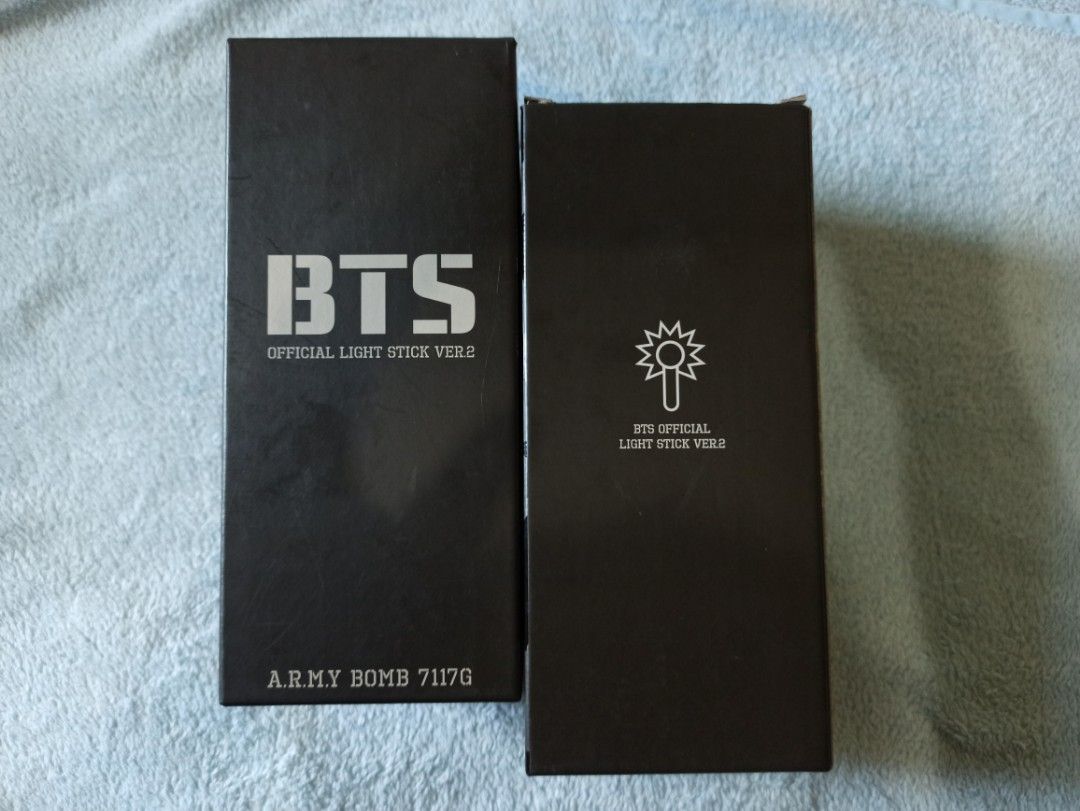 BTS OFFICIAL ARMY BOMB VER. 2, Hobbies & Toys, Memorabilia ...