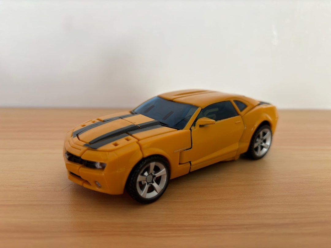 Bumblebee 2007 Camaro - Hasbro Transformers Movie Deluxe, Hobbies ...