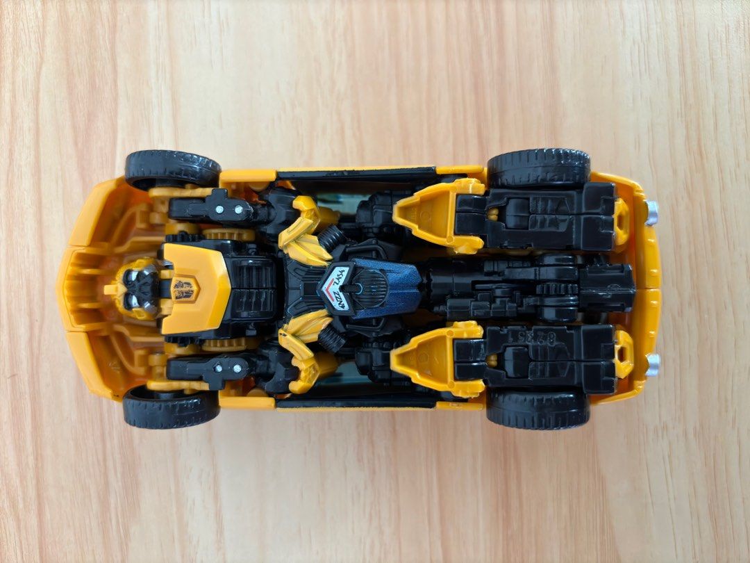 Bumblebee 2007 Camaro - Hasbro Transformers Movie Deluxe, Hobbies ...