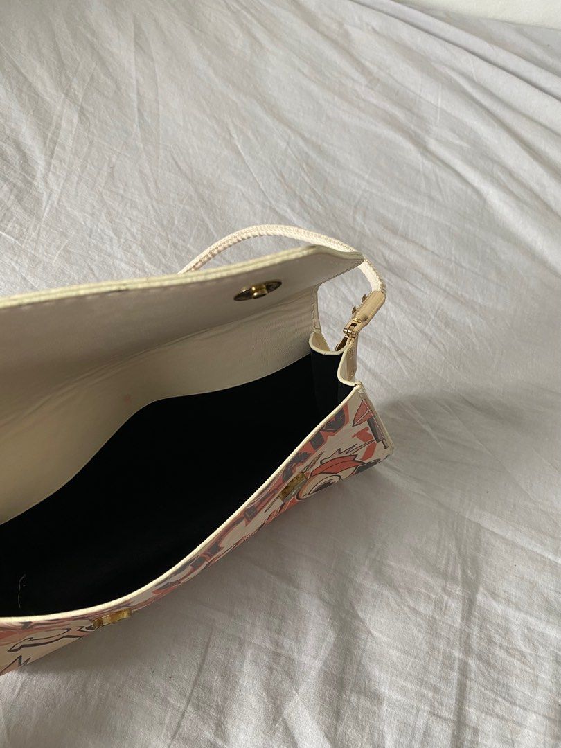 CIARA shoulder bag, Women's Fashion, Bags & Wallets, Shoulder Bags on ...