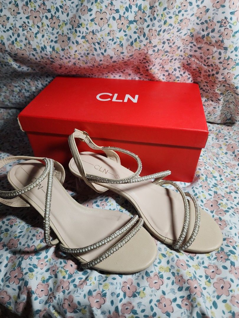 CLN 22G-DESTA Nude, Women's Fashion, Footwear, Heels on Carousell