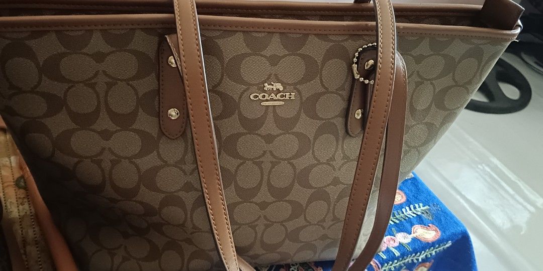 Coach tote, Luxury, Bags & Wallets on Carousell