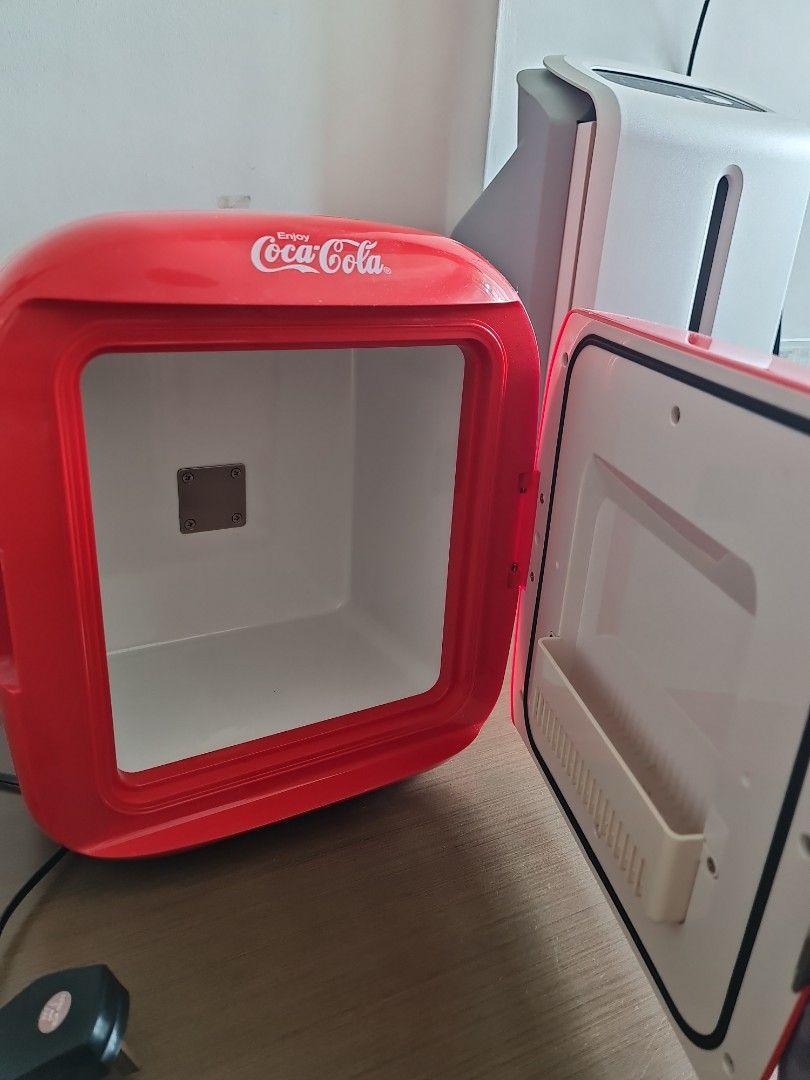 Coca Cola Mini Fridge - For Display only, Hobbies & Toys, Memorabilia ...
