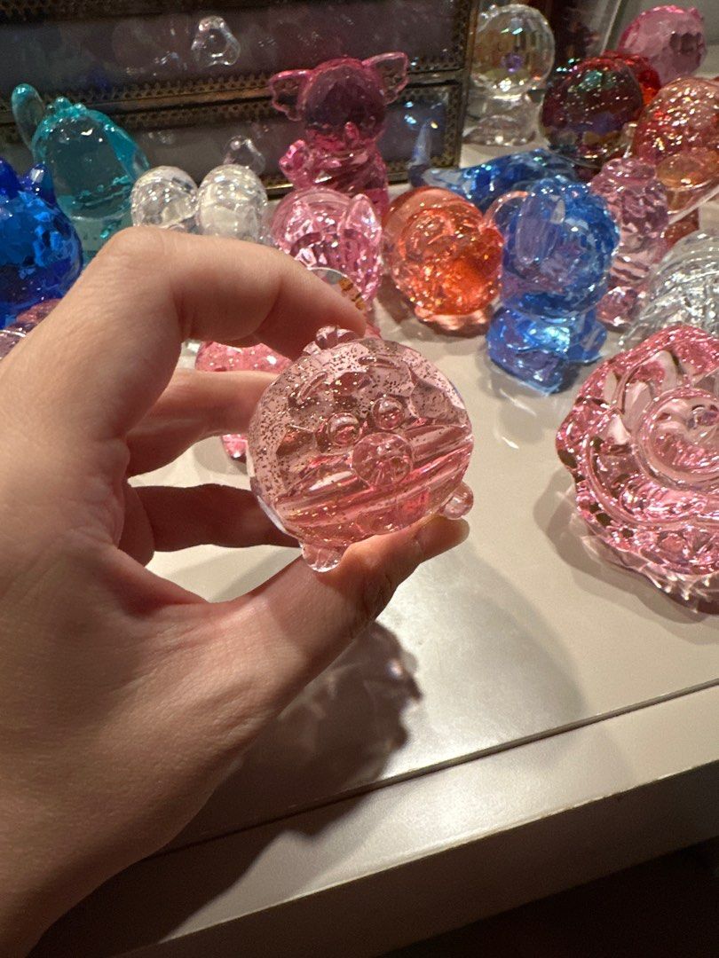 CPCM Crystal Olaf and Rose Crystal figurine, Hobbies & Toys ...