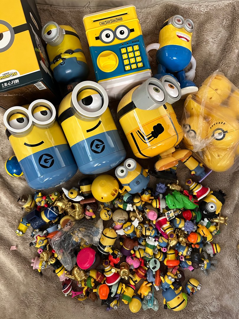 DESPICABLE MINION MERCH SET TAKE ALL, Hobbies & Toys, Toys & Games on ...