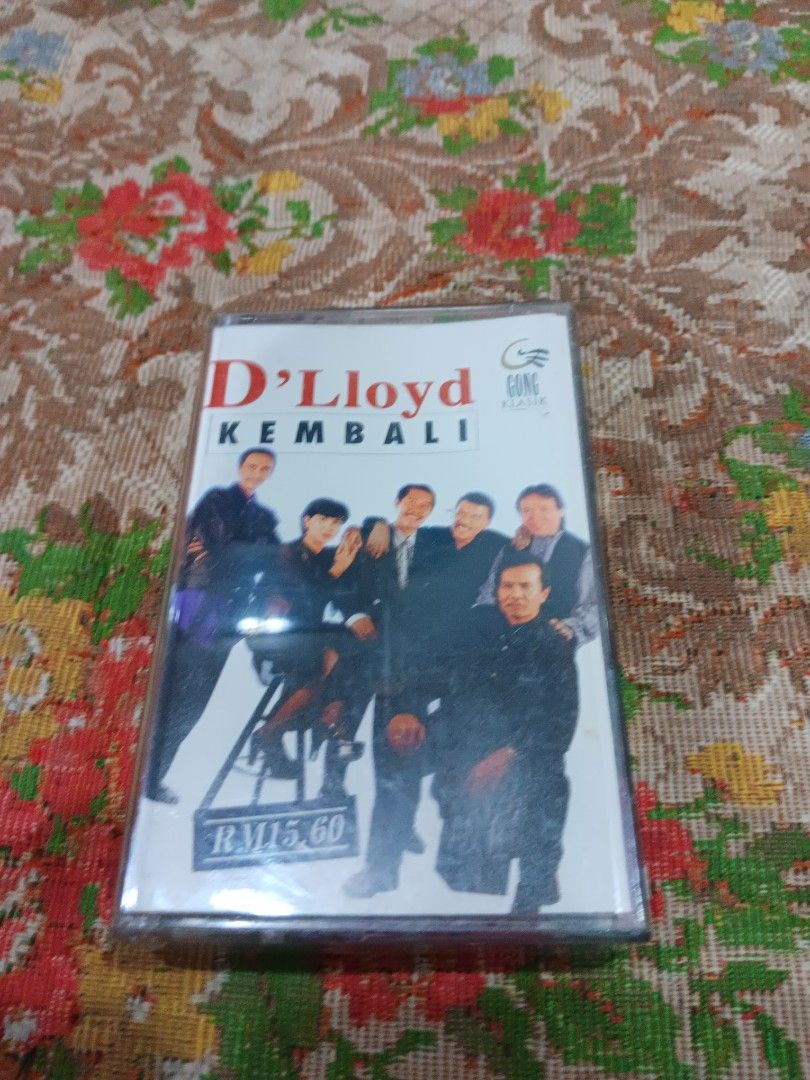 Dlloyd Kembali kaset tape cassette, Hobbies & Toys, Music & Media, CDs & DVDs on Carousell