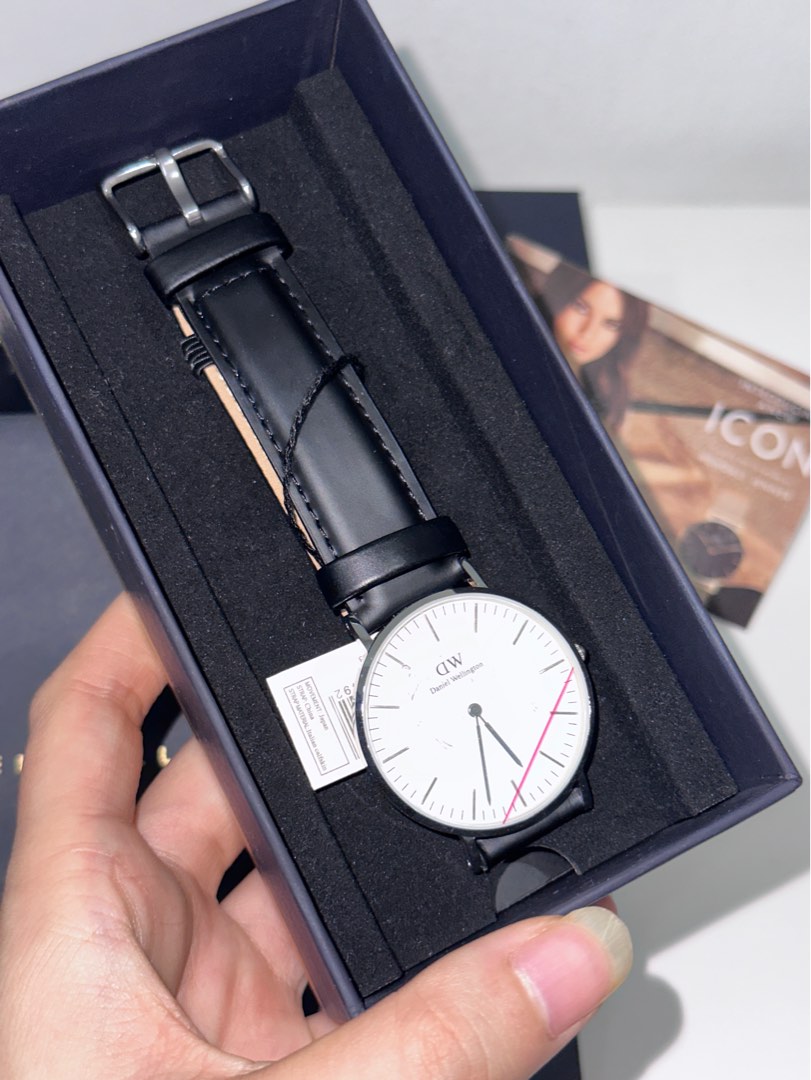 DW watch, Luxury, Watches on Carousell