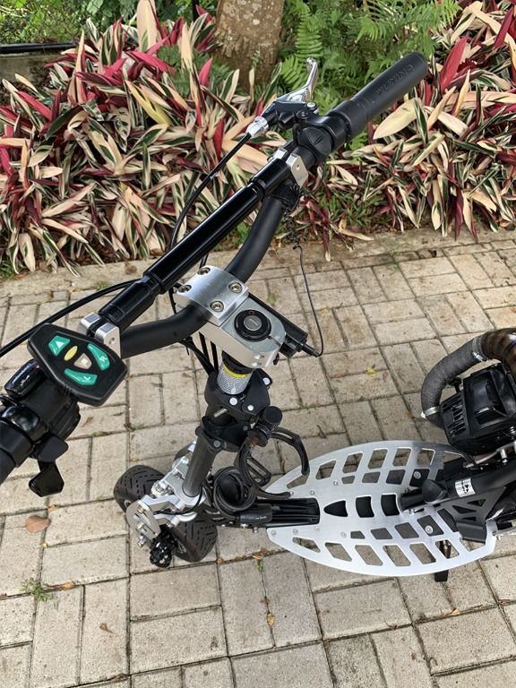 Evo Uber Gas Scooter 71cc, Sports Equipment, Sports & Games, Skates ...