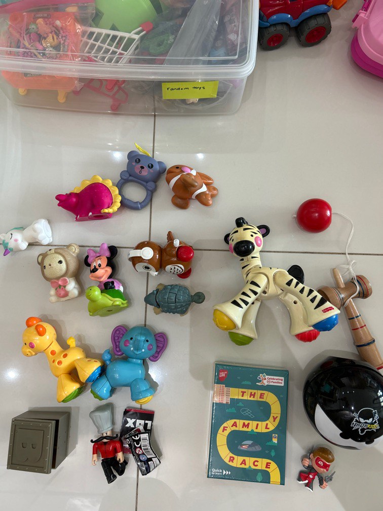Free random toys, Hobbies & Toys, Toys & Games on Carousell