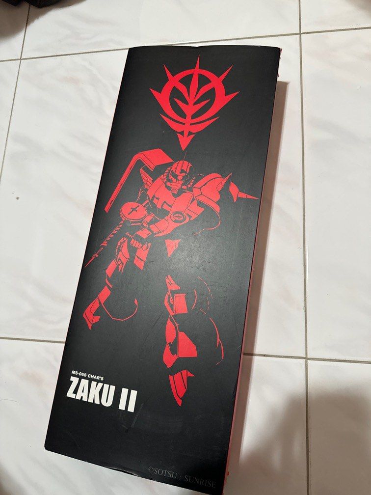 Gaming keyboard Gundam Zaku red, Computers & Tech, Parts & Accessories ...