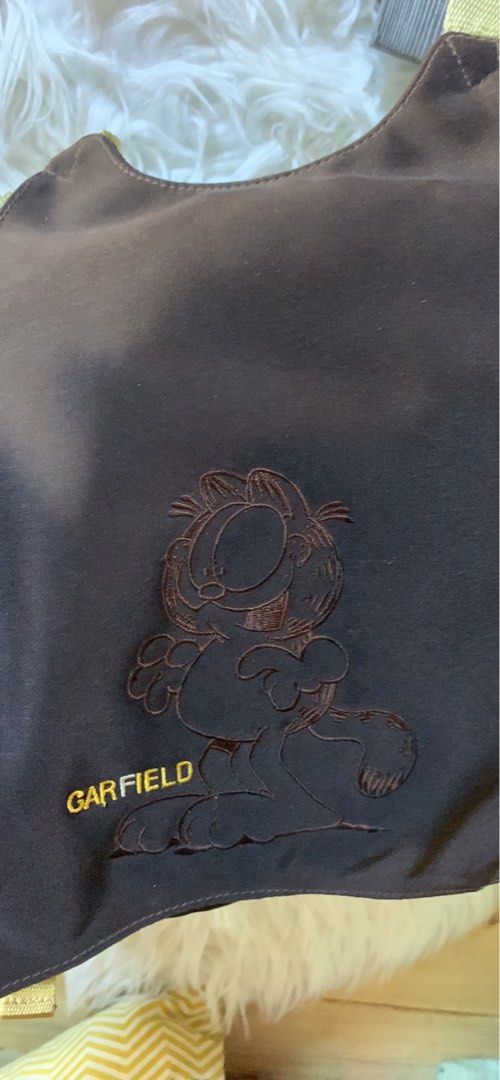 Garfield backpack, Women's Fashion, Bags & Wallets, Backpacks on Carousell
