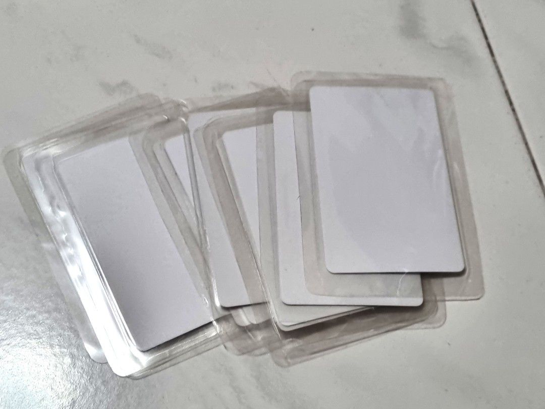 Gong Yoo Collection Cards #Laminated #Bundle Sale, Hobbies & Toys ...