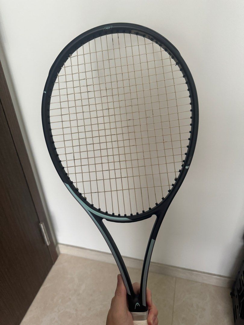 Head Gravity Pro Tennis Racket (L2 grip), Sports Equipment, Sports ...