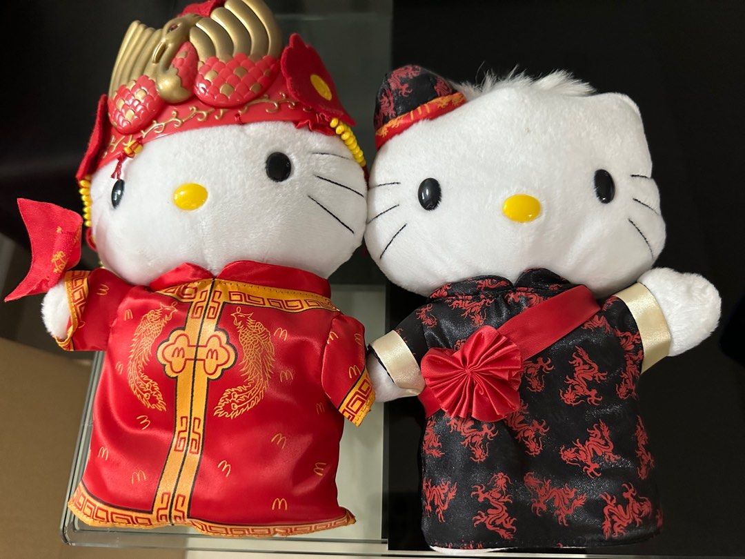 Hello Kitty & Daniel, Hobbies & Toys, Toys & Games on Carousell