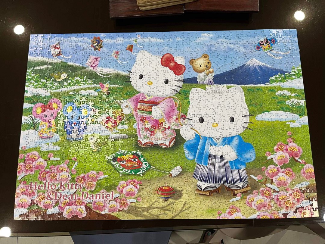 Hello kitty puzzle (assembled already), Furniture & Home Living, Home ...