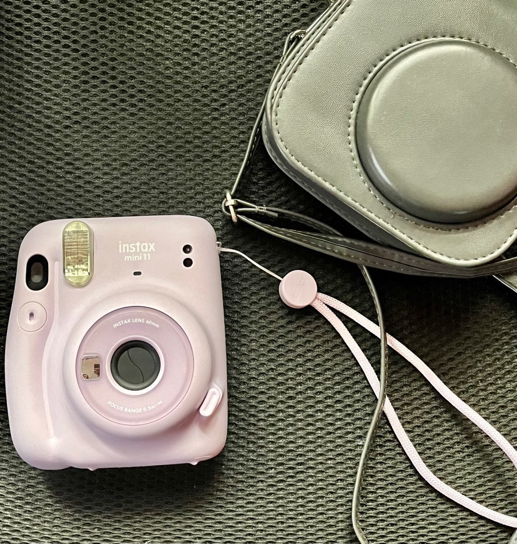INSTAX MINI 11, Photography, Cameras on Carousell