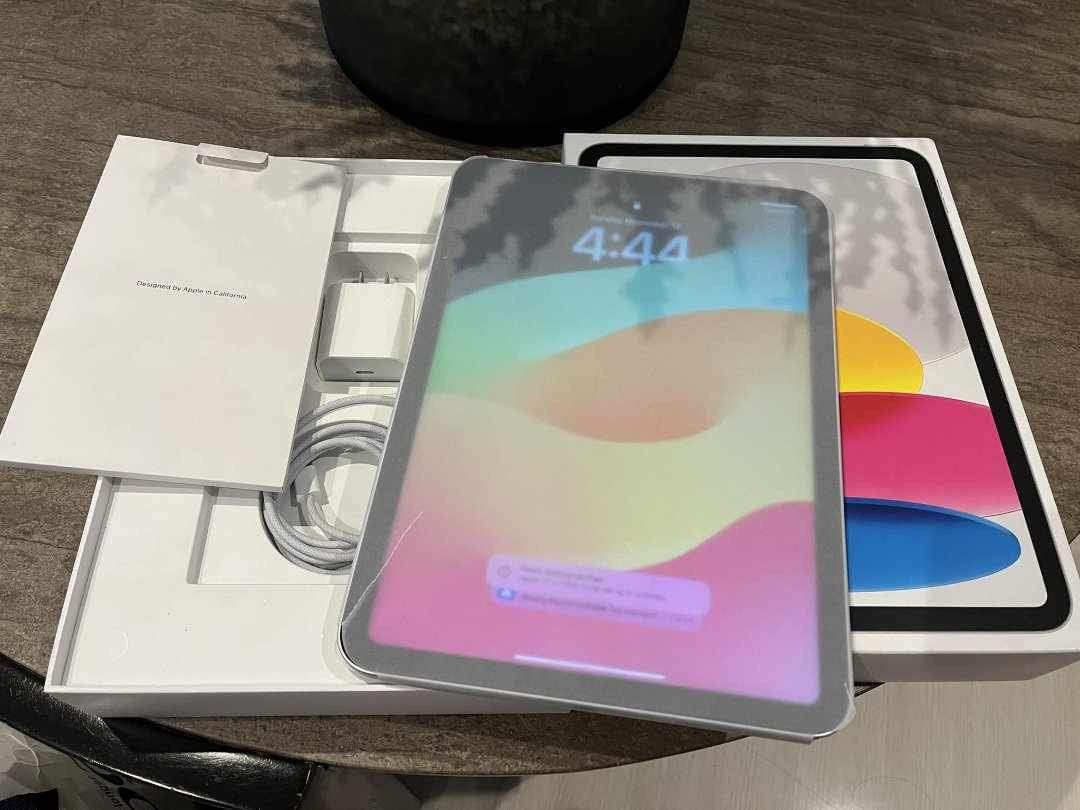 iPad 10th Gen Good as New, Mobile Phones & Gadgets, Tablets, iPad on Carousell