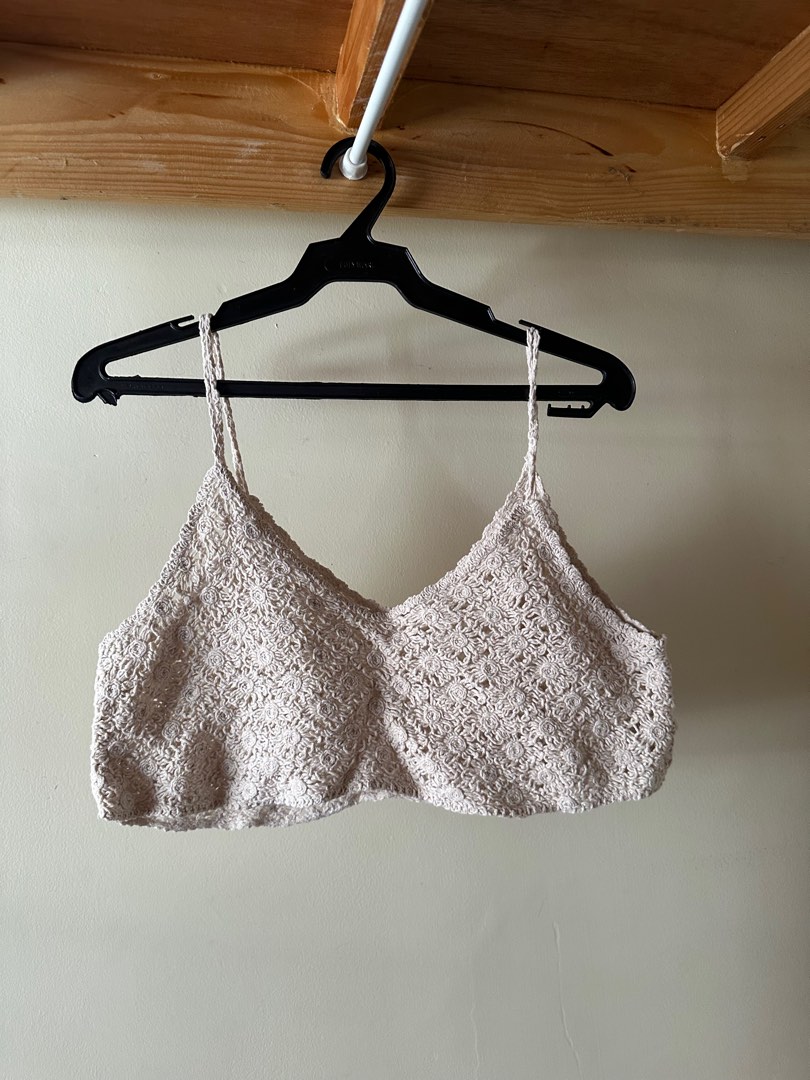 Knitted beach top, Women's Fashion, Tops, Sleeveless on Carousell