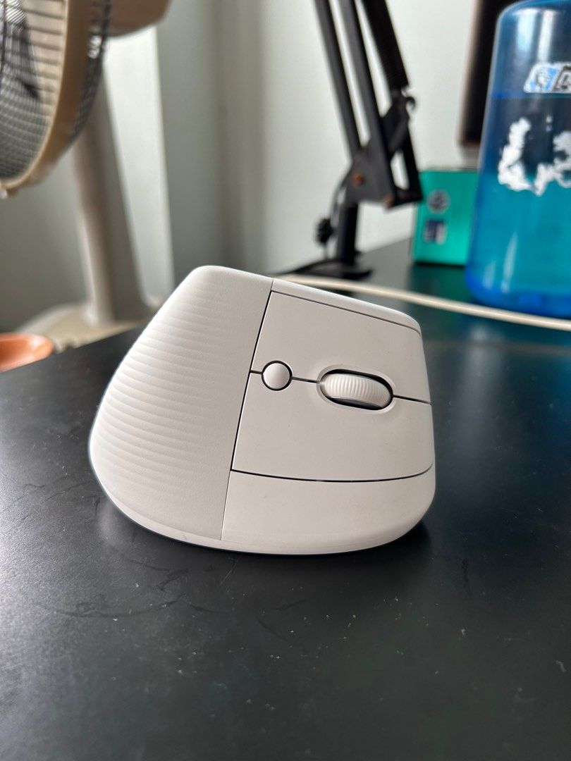 Logitech Lift Mouse, Computers & Tech, Parts & Accessories, Mouse ...