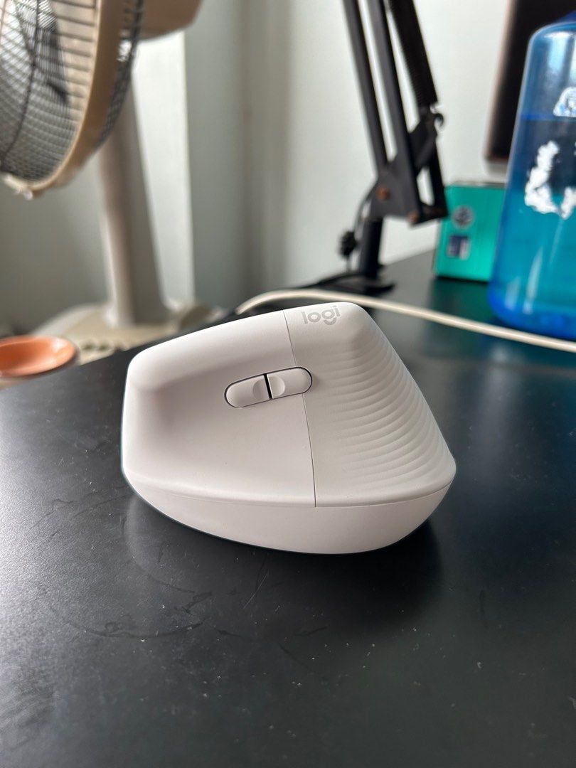 Logitech Lift Mouse, Computers & Tech, Parts & Accessories, Mouse ...