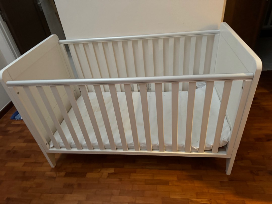 Mothercare Baby Cot, Babies & Kids, Baby Nursery & Kids Furniture, Cots ...