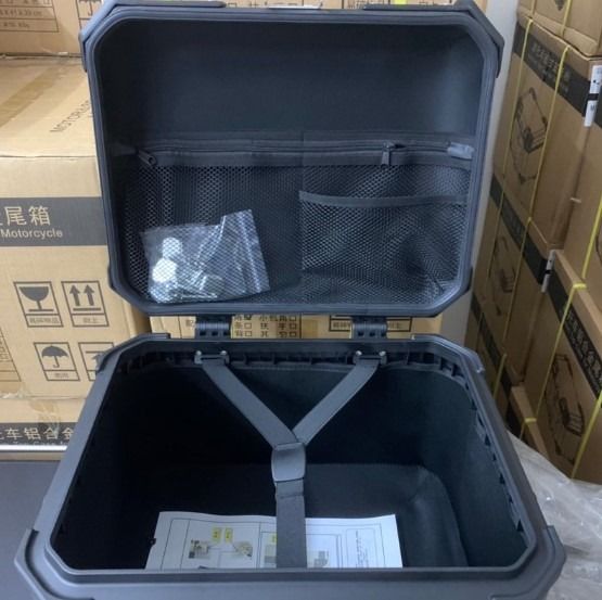 Motorcycle Top Box ABS Plastic Top Box 45L REAR BOX BIKE REAR BOX / Aluminium case Top Box ...